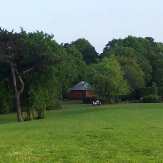 Woodvale Park - Park in Woodvale