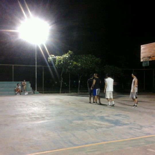 Lapangan Basket ITS - 1 tip