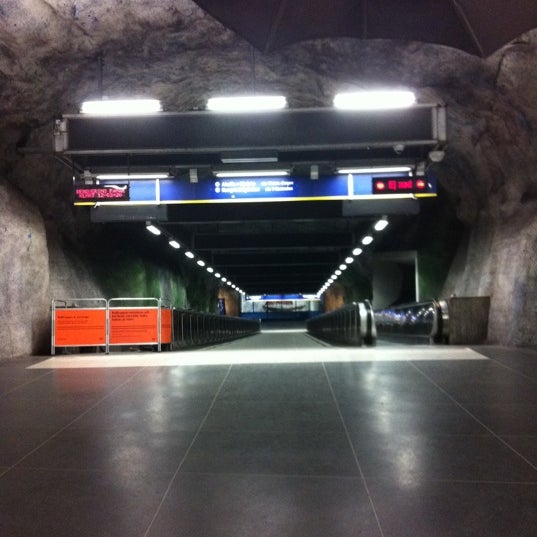 Photos at Fridhemsplan T-Bana - Metro Station in Stockholm