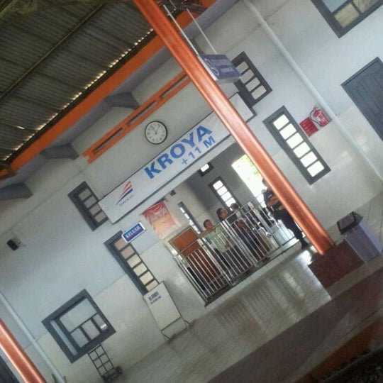 Stasiun Kroya - 58 tips from 4747 visitors