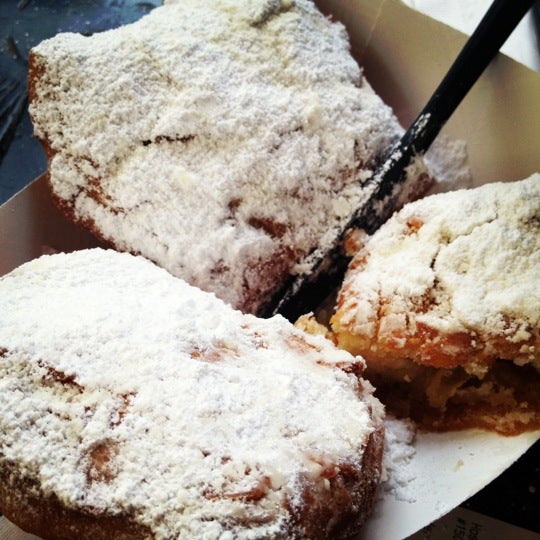 Café Beignet - French Quarter - 311 Bourbon St