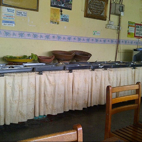 Adik Manja de' Corner - Bayan Lepas, Pulau Pinang