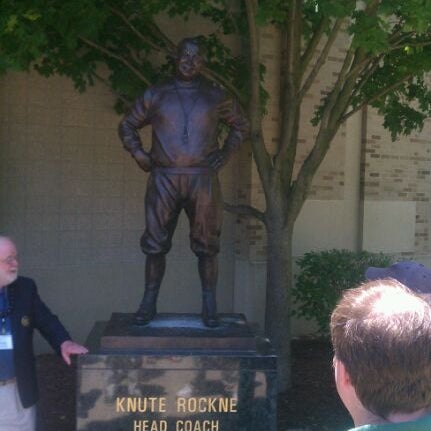 Knute Rockne Statue