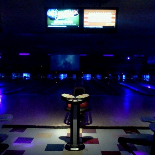 AMF Babylon Lanes - Bowling Alley