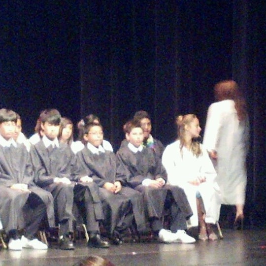 Bayside Middle School - Middle School in San Mateo