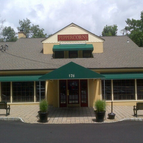 Peppercorns - Bar in Park Ridge