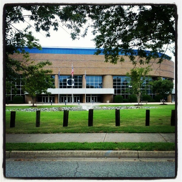 Hampton University - University in Hampton