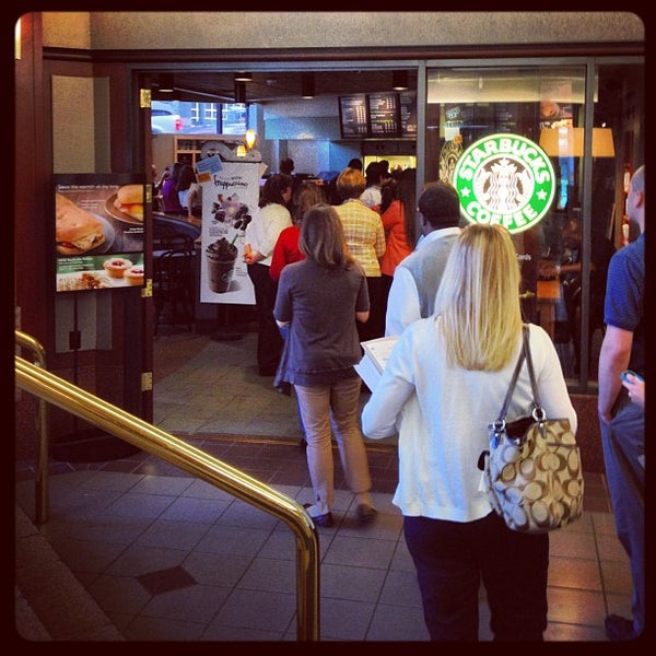 Starbucks - Convention Center District - 19 tips from 915 visitors