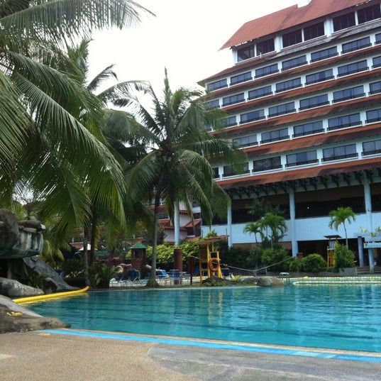 Resort World Kijal - 108 tips from 6386 visitors