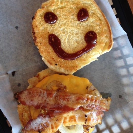 Cheezburger Cafe Cincinnati