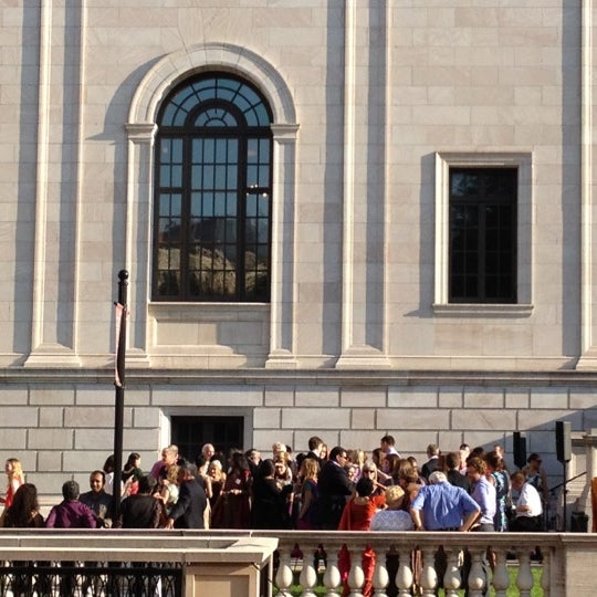 James J. Hill Reference Library - Library in Saint Paul