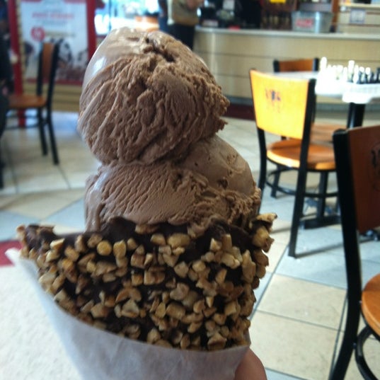 Photos at Oberweis Ice Cream and Dairy Store - Ice Cream Shop