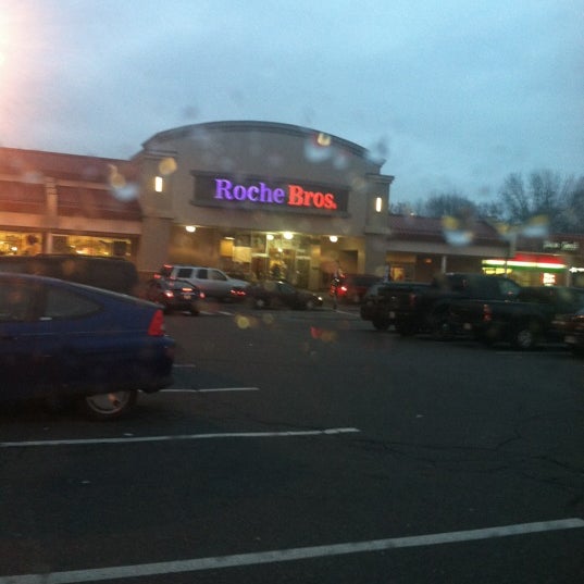 Roche Bros. - 4 tips from 470 visitors