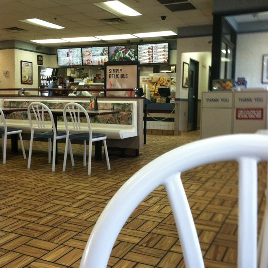 Burger King - Fast Food Restaurant