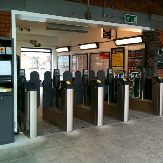 Chingford Railway Station (CHI) - Chingford, Greater London