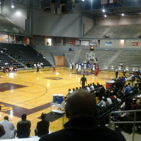 Photos at Ellis Davis Fieldhouse - Southwest Dallas - 3 tips from 279 ...