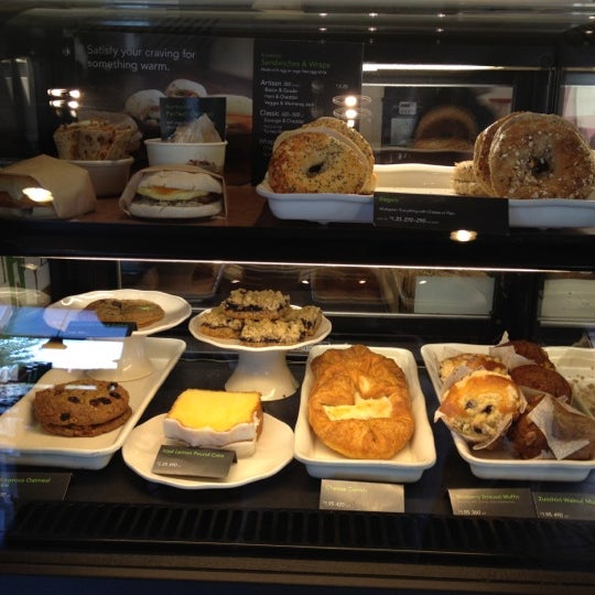 Starbucks - Coffee Shop in Chico