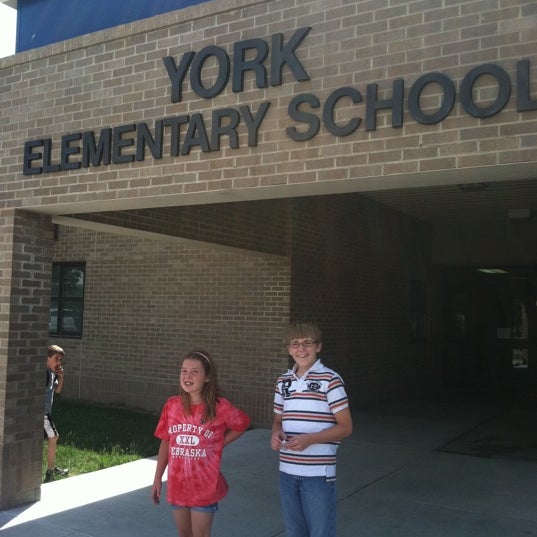 York Elementary School - Elementary School in York