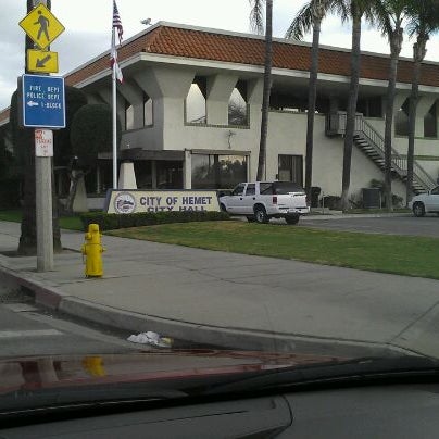 Hemet City Hall - 3 tips from 77 visitors