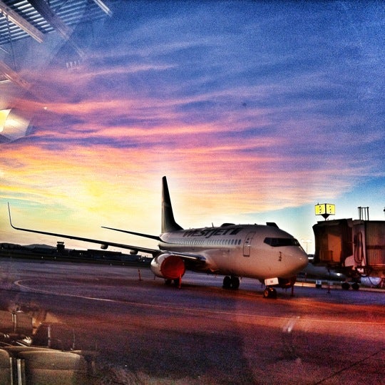 Victoria International Airport (YYJ) - Airport