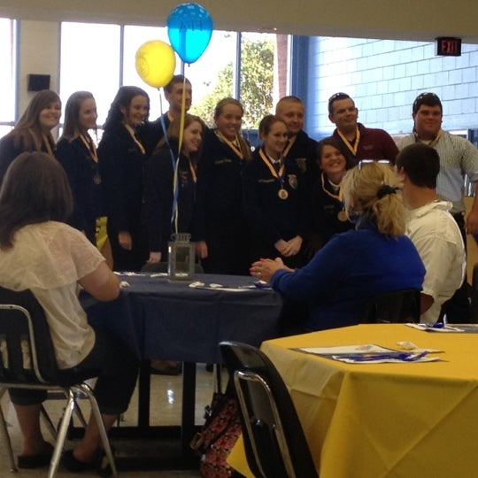 Lake Region High School - High School in Eagle Lake