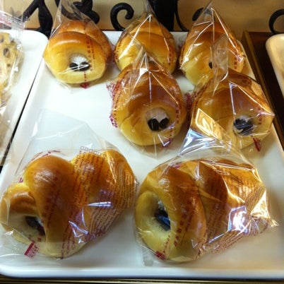 Ming's Bakery - 1 tip