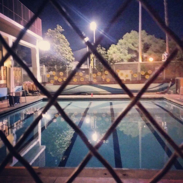 La Canada High School - La Cañada Flintridge, CA