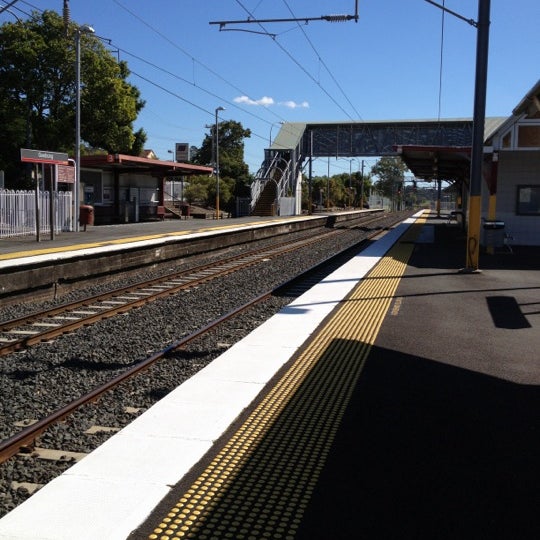 Geebung Railway Station - Train Station