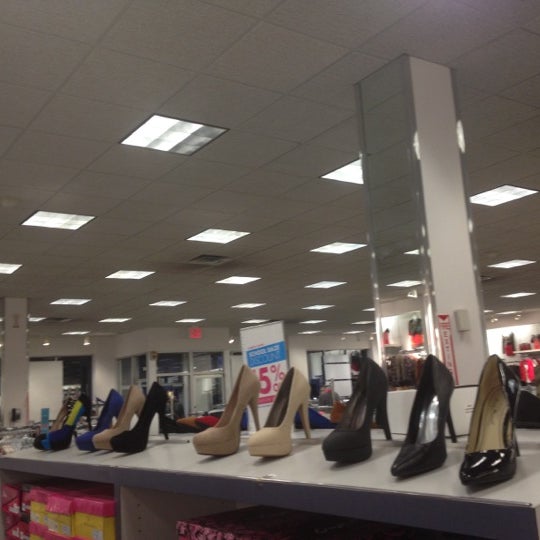 Mandee - Women's Store