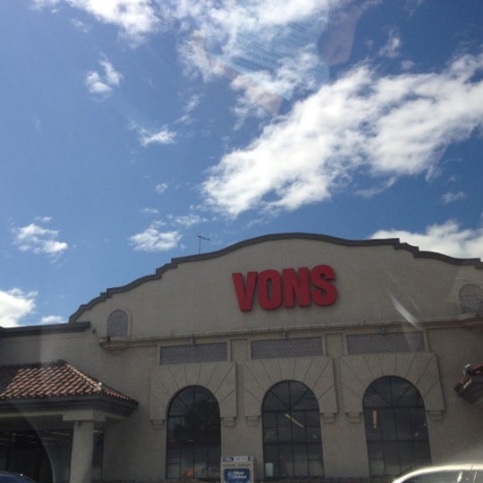 VONS - Grocery Store in Hacienda Heights
