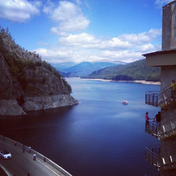 Barajul Vidraru - Scenic Lookout
