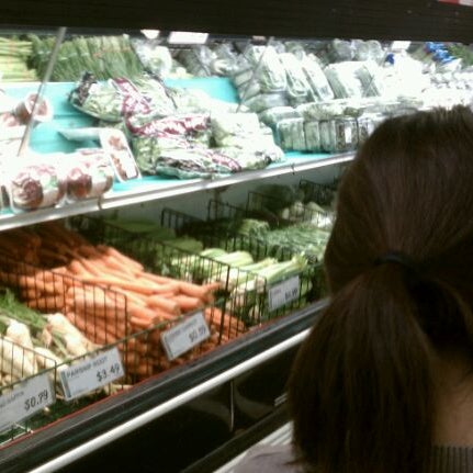 H Mart - Grocery Store