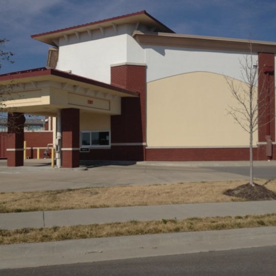 CVS pharmacy - 3351 SW 3rd St