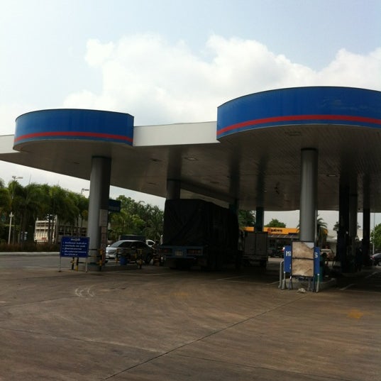 ปตท. (PTT NGV) - Fuel Station in Tha Mai