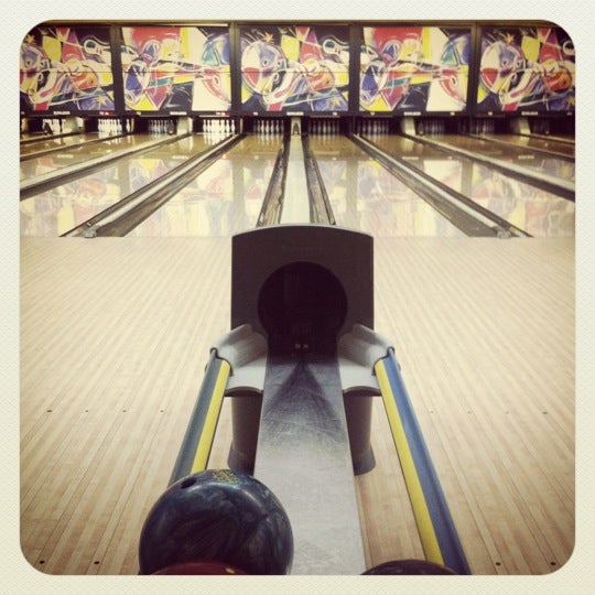 Bowlmor Lanes - Bowling Alley