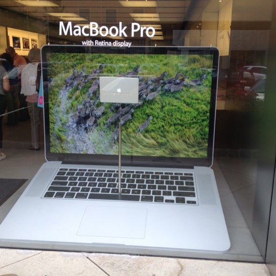 Photos at Apple Renaissance at Colony Park - Renaissance at Colony Park ...