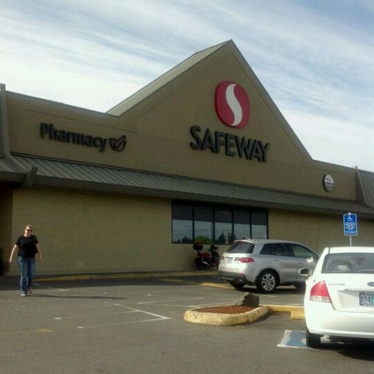Safeway - 795 Lower Columbia River Hwy