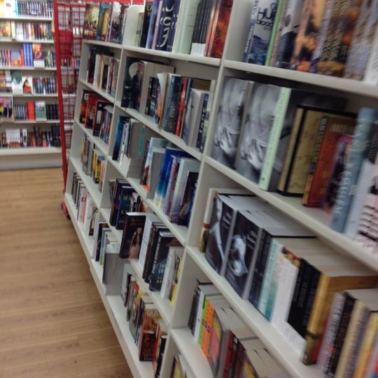 Coles - Bookstore in City Centre