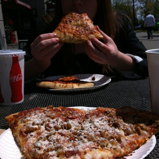 Pizza Point - Pizzeria in Burnaby Mountain
