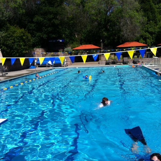 Sun Valley Swim Pool - Swimming Pool