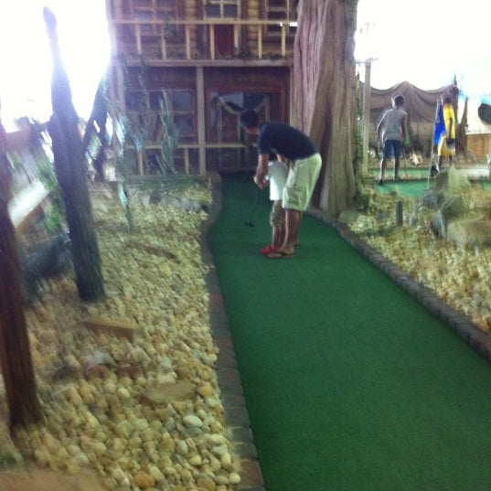 Hollywood Connection - Columbus, GA