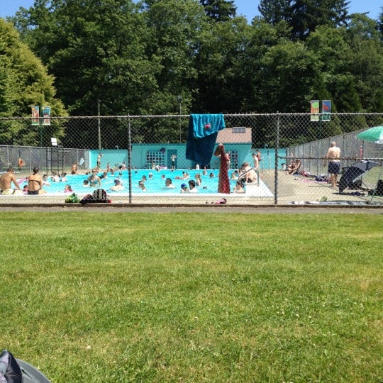 Port Kells Outdoor Pool - Cloverdale - 18 visitors