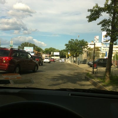 MTA Westchester Square Bx 40/Bx42 - Bus Line in Bronx