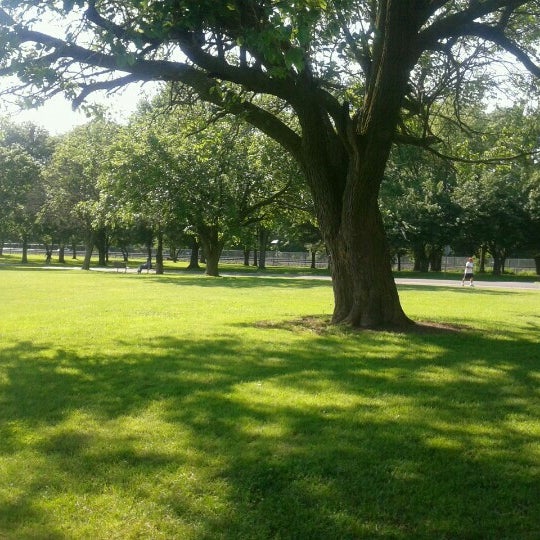 Merrill Park - Park in Colonia