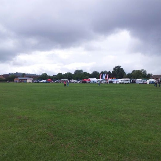 King George V Playing Field & Play Area - Hucclecote - Dinglewell ...