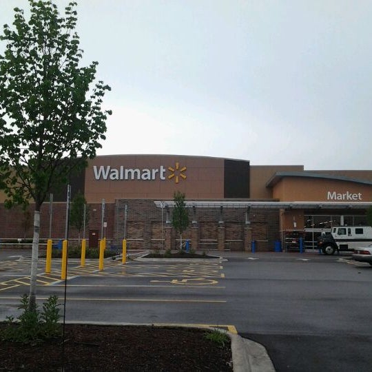 Photos at Walmart Supercenter - Big Box Store in Chicago