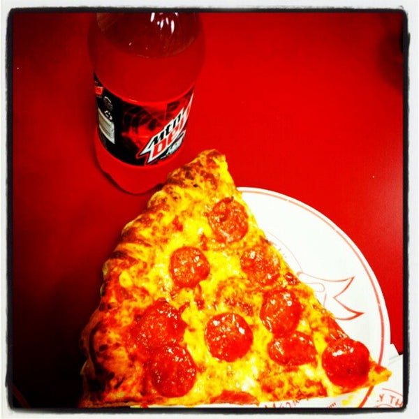 Photos at Mark's Pizzeria - Pizza Places
