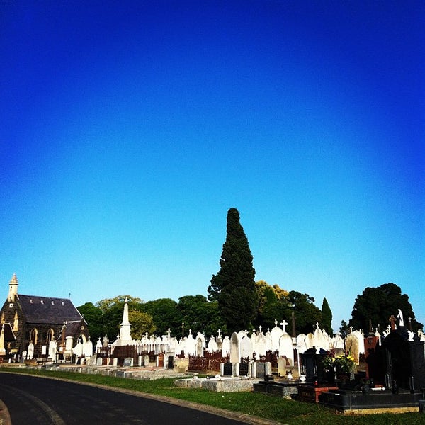Melbourne General Cemetery - Parkville - College Cres