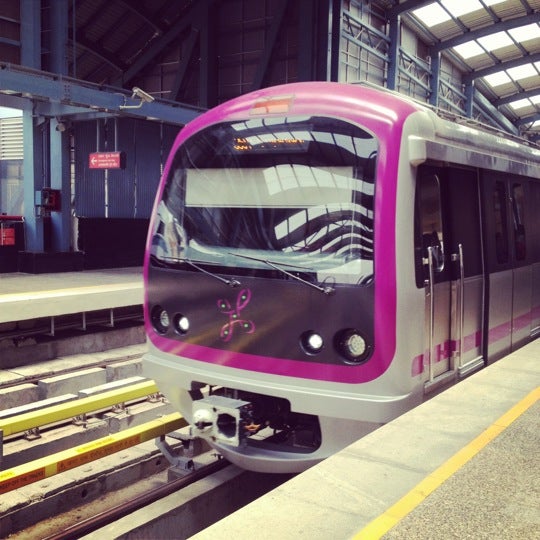 MG Road Metro Station - Bangalore, Karnātaka
