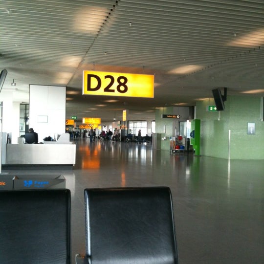 Gate D28 - Concourse D